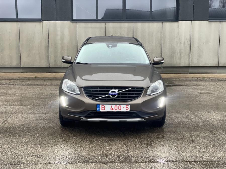 Brūns Volvo XC60 2016 Rīga, ar dzinēja tilpumu 2.00 L un nobraukumu 289 tūkst. km par 12990 €, foto 4 vietnē AUTOMOTO.COM.LV