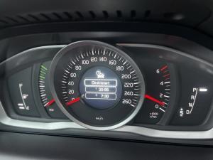 Brūns Volvo XC60 2016 Rīga, ar dzinēja tilpumu 2.00 L un nobraukumu 289 tūkst. km par 12990 €, foto 6 vietnē AUTOMOTO.COM.LV