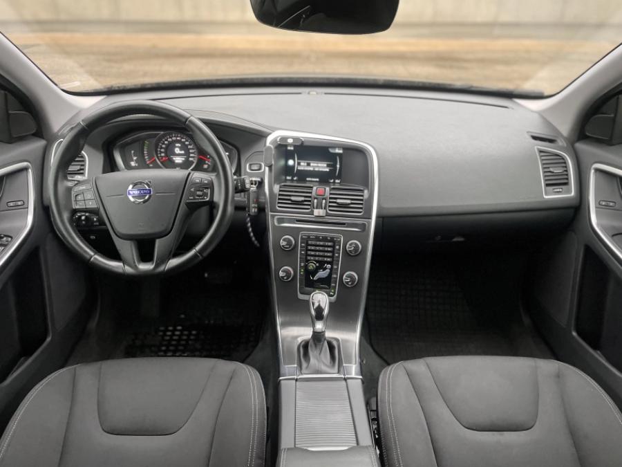 Brūns Volvo XC60 2016 Rīga, ar dzinēja tilpumu 2.00 L un nobraukumu 289 tūkst. km par 12990 €, foto 15 vietnē AUTOMOTO.COM.LV