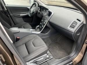 Brūns Volvo XC60 2016 Rīga, ar dzinēja tilpumu 2.00 L un nobraukumu 289 tūkst. km par 12990 €, foto 16 vietnē AUTOMOTO.COM.LV