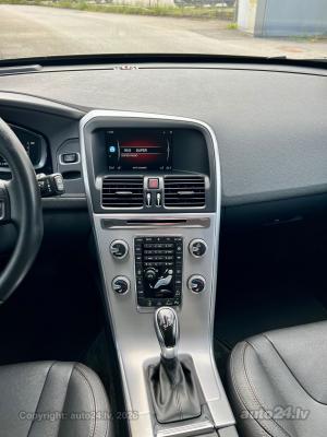 Brūns Volvo XC60 2016 Tallina, ar dzinēja tilpumu 2.40 L un nobraukumu 228 tūkst. km par 15999 €, foto 8 vietnē AUTOMOTO.COM.LV