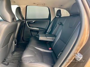 Brūns Volvo XC60 2016 Tallina, ar dzinēja tilpumu 2.40 L un nobraukumu 228 tūkst. km par 15999 €, foto 11 vietnē AUTOMOTO.COM.LV