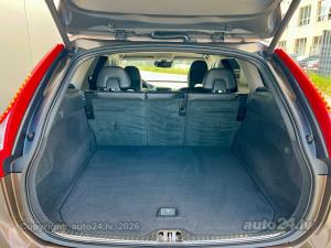 Brūns Volvo XC60 2016 Tallina, ar dzinēja tilpumu 2.40 L un nobraukumu 228 tūkst. km par 15999 €, foto 23 vietnē AUTOMOTO.COM.LV