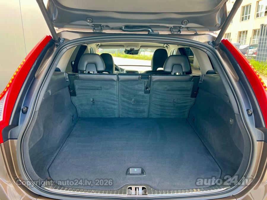 Brūns Volvo XC60 2016 Tallina, ar dzinēja tilpumu 2.40 L un nobraukumu 228 tūkst. km par 15999 €, foto 23 vietnē AUTOMOTO.COM.LV