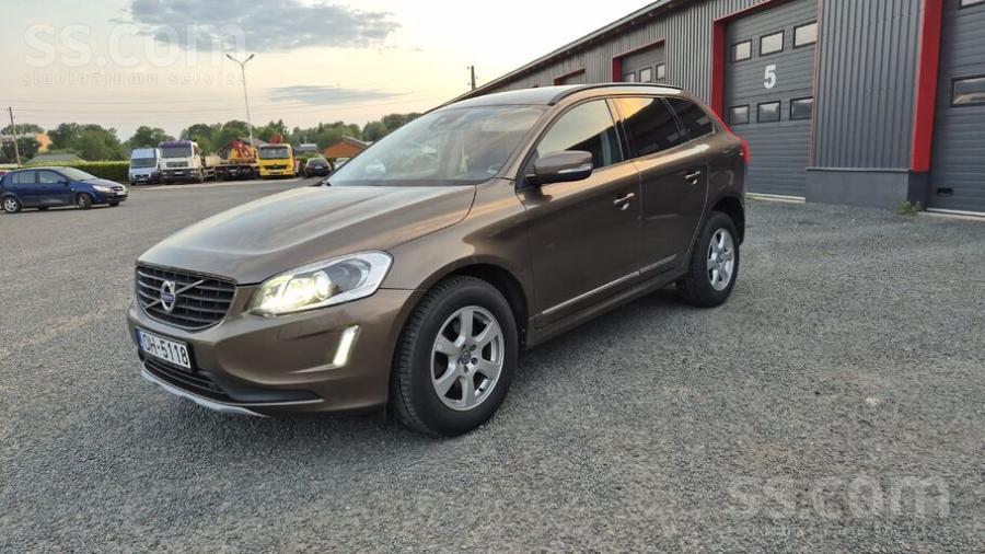 Brūns Volvo XC60 2016 Rīga, ar dzinēja tilpumu 2.00 L un nobraukumu 293 tūkst. km par 12000 €, foto 3 vietnē AUTOMOTO.COM.LV