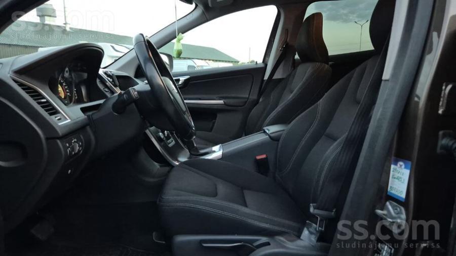 Brūns Volvo XC60 2016 Rīga, ar dzinēja tilpumu 2.00 L un nobraukumu 293 tūkst. km par 12000 €, foto 8 vietnē AUTOMOTO.COM.LV