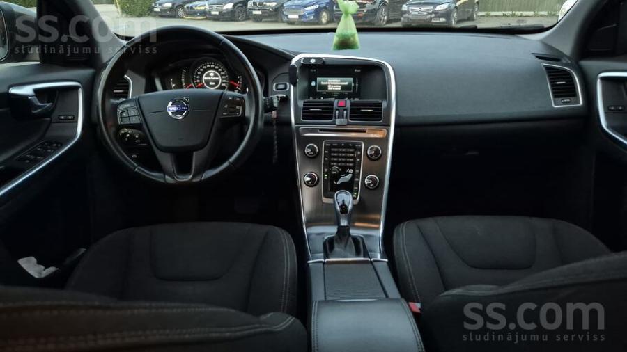 Brūns Volvo XC60 2016 Rīga, ar dzinēja tilpumu 2.00 L un nobraukumu 293 tūkst. km par 12000 €, foto 9 vietnē AUTOMOTO.COM.LV