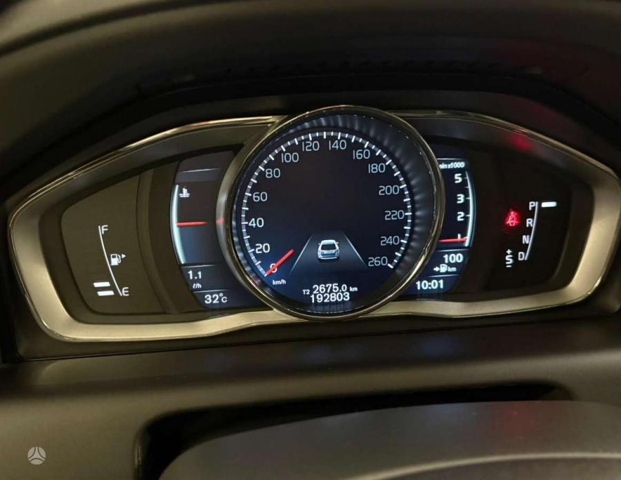 Brūns Volvo XC60 2016 Marijampole, ar dzinēja tilpumu 2.40 L un nobraukumu 193 tūkst. km par 17500 €, foto 4 vietnē AUTOMOTO.COM.LV