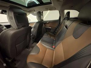 Brūns Volvo XC60 2016 Marijampole, ar dzinēja tilpumu 2.40 L un nobraukumu 193 tūkst. km par 17500 €, foto 12 vietnē AUTOMOTO.COM.LV