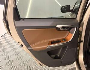 Brūns Volvo XC60 2016 Marijampole, ar dzinēja tilpumu 2.40 L un nobraukumu 193 tūkst. km par 17500 €, foto 13 vietnē AUTOMOTO.COM.LV