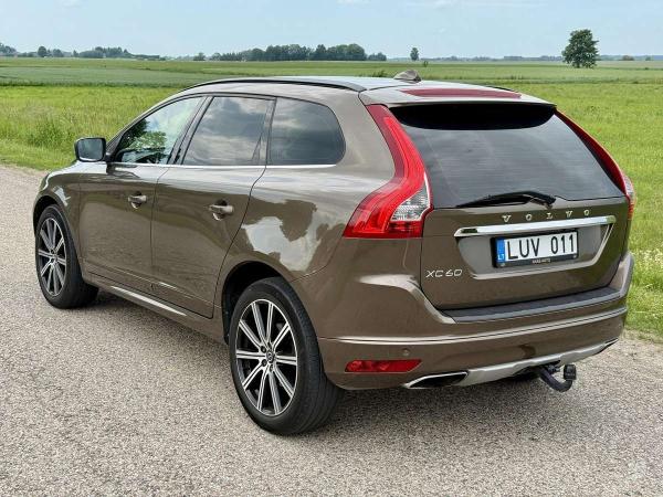 Brūns Volvo XC60 2016 Marijampole, ar dzinēja tilpumu 2.40 L un nobraukumu 243 tūkst. km par 15500 €, foto 3 vietnē AUTOMOTO.COM.LV
