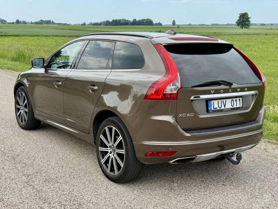Brūns Volvo XC60 2016 Marijampole, ar dzinēja tilpumu 2.40 L un nobraukumu 243 tūkst. km par 15500 €, foto 4 vietnē AUTOMOTO.COM.LV