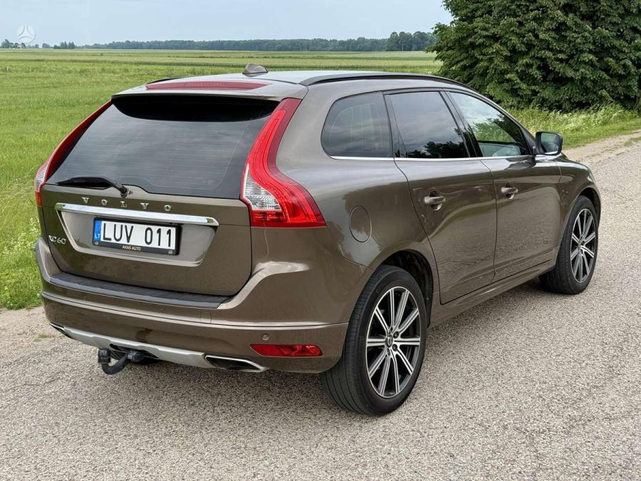 Brūns Volvo XC60 2016 Marijampole, ar dzinēja tilpumu 2.40 L un nobraukumu 243 tūkst. km par 15500 €, foto 5 vietnē AUTOMOTO.COM.LV