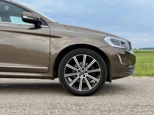 Brūns Volvo XC60 2016 Marijampole, ar dzinēja tilpumu 2.40 L un nobraukumu 243 tūkst. km par 15500 €, foto 8 vietnē AUTOMOTO.COM.LV