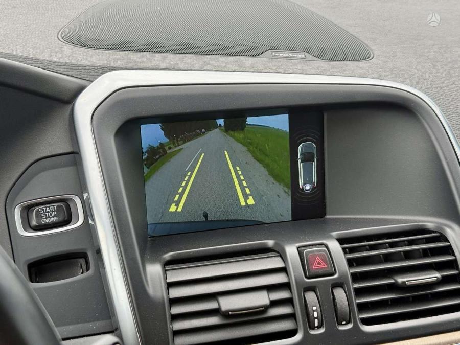 Brūns Volvo XC60 2016 Marijampole, ar dzinēja tilpumu 2.40 L un nobraukumu 243 tūkst. km par 15500 €, foto 13 vietnē AUTOMOTO.COM.LV