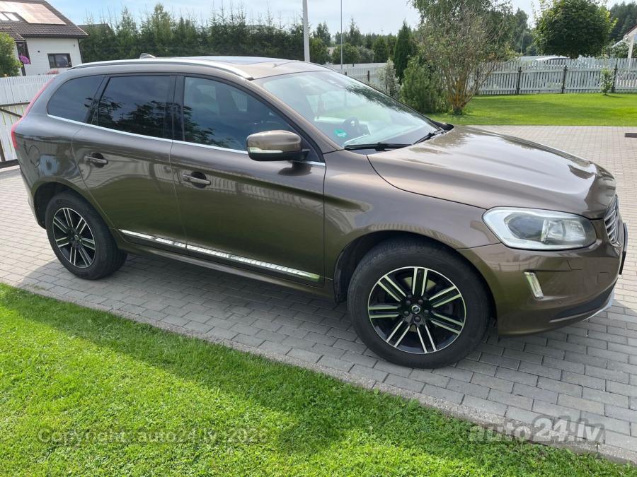 Brūns Volvo XC60 2016 Tallina, ar dzinēja tilpumu 2.40 L un nobraukumu 226 tūkst. km par 14500 €, foto 1 vietnē AUTOMOTO.COM.LV