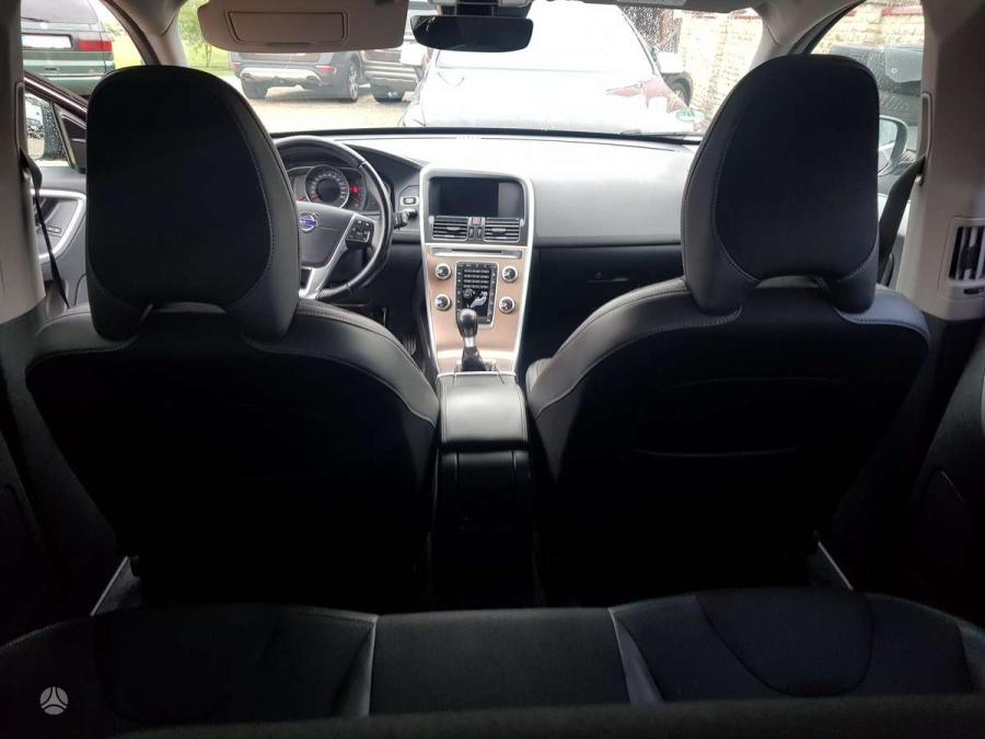 Brūns Volvo XC60 2016 Pakruojis, ar dzinēja tilpumu 2.40 L un nobraukumu 284 tūkst. km par 14199 €, foto 17 vietnē AUTOMOTO.COM.LV