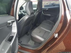Brūns Volvo XC60 2016 Pakruojis, ar dzinēja tilpumu 2.40 L un nobraukumu 284 tūkst. km par 14199 €, foto 21 vietnē AUTOMOTO.COM.LV