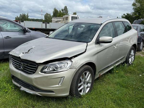 Brown Volvo XC60 2016 in Utena, with an engine capacity of 1.97 L and mileage of 130 thousand km for 6950 €, photo 3 on AUTOMOTO.COM.LV