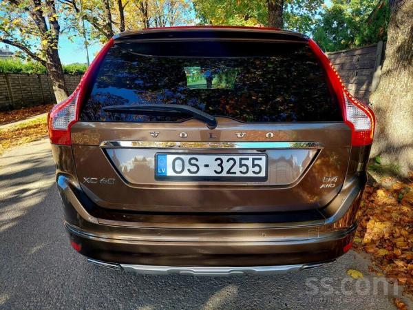 Brūns Volvo XC60 2016 Rīga, ar dzinēja tilpumu 2.40 L un nobraukumu 193 tūkst. km par 15990 €, foto 9 vietnē AUTOMOTO.COM.LV