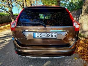 Brown Volvo XC60 2016 in Riga, with an engine capacity of 2.40 L and mileage of 193 thousand km for 15990 €, photo 9 on AUTOMOTO.COM.LV