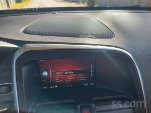 Brown Volvo XC60 2016 in Riga, with an engine capacity of 2.40 L and mileage of 193 thousand km for 15990 €, photo 15 on AUTOMOTO.COM.LV