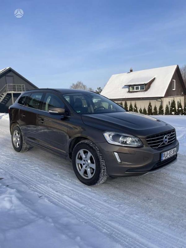 Brown Volvo XC60 2017 in Raseiniai, with an engine capacity of 1.97 L and mileage of 279 thousand km for 8800 €, photo 7 on AUTOMOTO.COM.LV