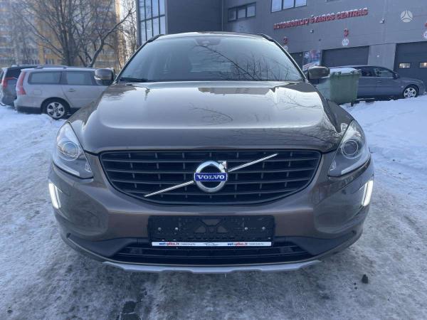 Brown Volvo XC60 2017 in Kaunas, with an engine capacity of 1.97 L and mileage of 271 thousand km for 11250 €, photo 4 on AUTOMOTO.COM.LV