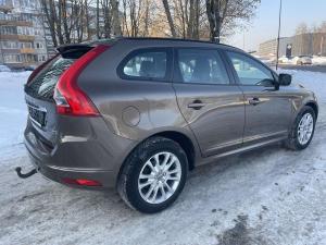 Brown Volvo XC60 2017 in Kaunas, with an engine capacity of 1.97 L and mileage of 271 thousand km for 11250 €, photo 10 on AUTOMOTO.COM.LV