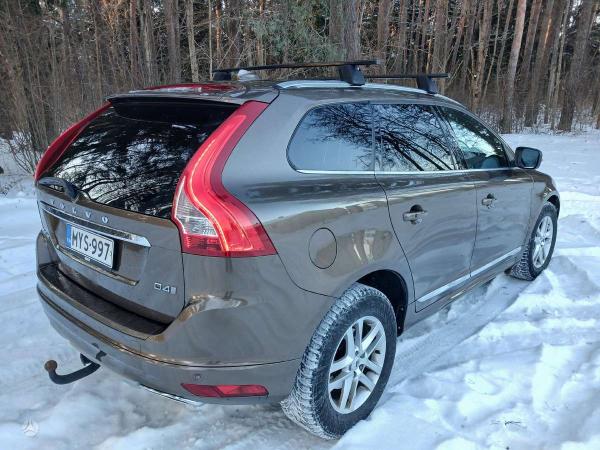 Brūns Volvo XC60 2017 Utena, ar dzinēja tilpumu 1.97 L un nobraukumu 280 tūkst. km par 12000 €, foto 3 vietnē AUTOMOTO.COM.LV