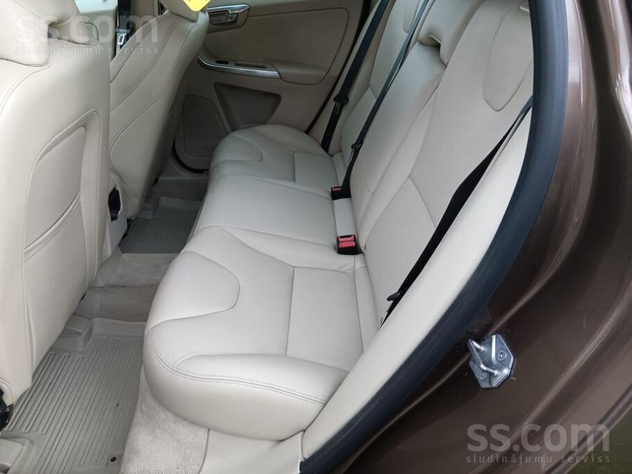 Brūns Volvo XC60 2017 Ogre, ar dzinēja tilpumu 2.00 L un nobraukumu 251 tūkst. km par 13400 €, foto 12 vietnē AUTOMOTO.COM.LV