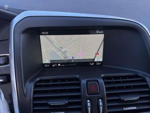 Brown Volvo XC60 2017 in Vilnius, with an engine capacity of 1.97 L and mileage of 300 thousand km for 9999 €, photo 16 on AUTOMOTO.COM.LV