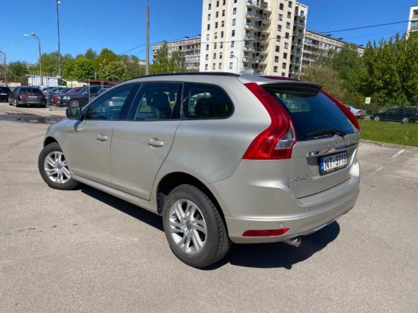 Brown Volvo XC60 2017 in Riga, with an engine capacity of 2.00 L and mileage of 253 thousand km for 15950 €, photo 2 on AUTOMOTO.COM.LV