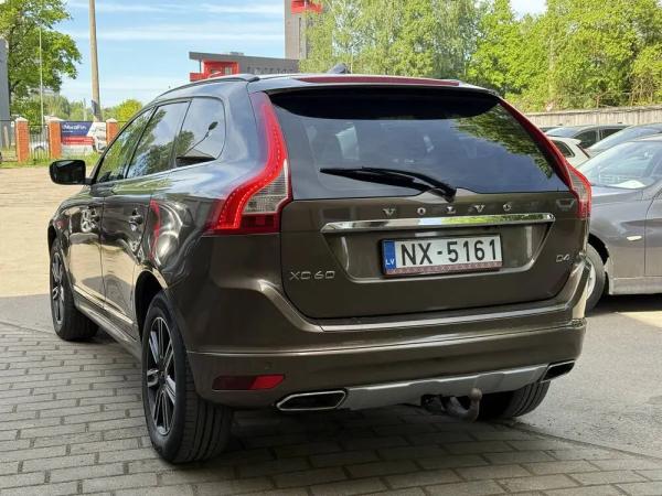 Brūns Volvo XC60 2017 Rīga, ar dzinēja tilpumu 2.00 L un nobraukumu 381 tūkst. km par 10700 €, foto 3 vietnē AUTOMOTO.COM.LV