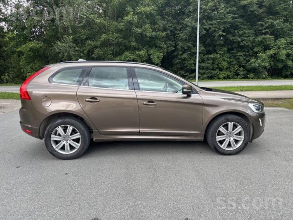 Brūns Volvo XC60 2017 Ogre, ar dzinēja tilpumu 2.00 L un nobraukumu 251 tūkst. km par 13200 €, foto 4 vietnē AUTOMOTO.COM.LV