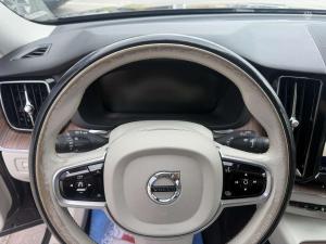 Brūns Volvo XC60 2017 Panevēža, ar dzinēja tilpumu 1.97 L un nobraukumu 274 tūkst. km par 17999 €, foto 34 vietnē AUTOMOTO.COM.LV