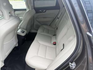 Brūns Volvo XC60 2017 Panevēža, ar dzinēja tilpumu 1.97 L un nobraukumu 274 tūkst. km par 17999 €, foto 41 vietnē AUTOMOTO.COM.LV