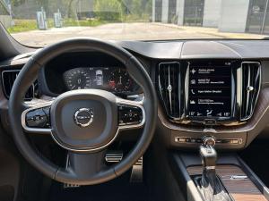 Brūns Volvo XC60 2017 Kauņa, ar dzinēja tilpumu 1.97 L un nobraukumu 299 tūkst. km par 18950 €, foto 4 vietnē AUTOMOTO.COM.LV