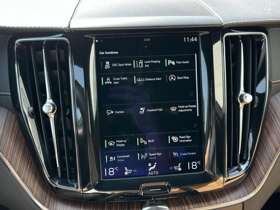 Brūns Volvo XC60 2017 Kauņa, ar dzinēja tilpumu 1.97 L un nobraukumu 299 tūkst. km par 18950 €, foto 15 vietnē AUTOMOTO.COM.LV