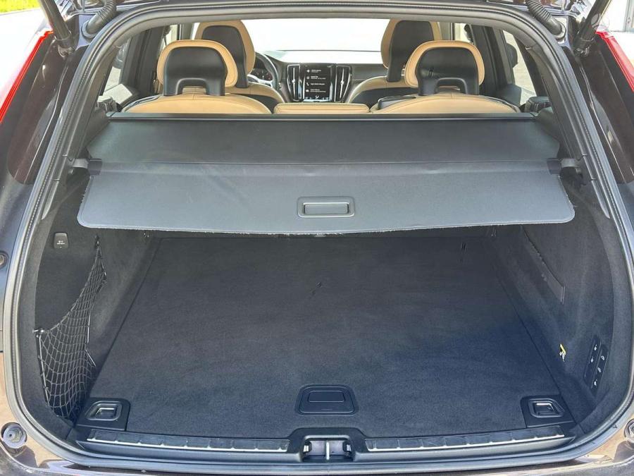Brūns Volvo XC60 2017 Kauņa, ar dzinēja tilpumu 1.97 L un nobraukumu 299 tūkst. km par 18950 €, foto 27 vietnē AUTOMOTO.COM.LV