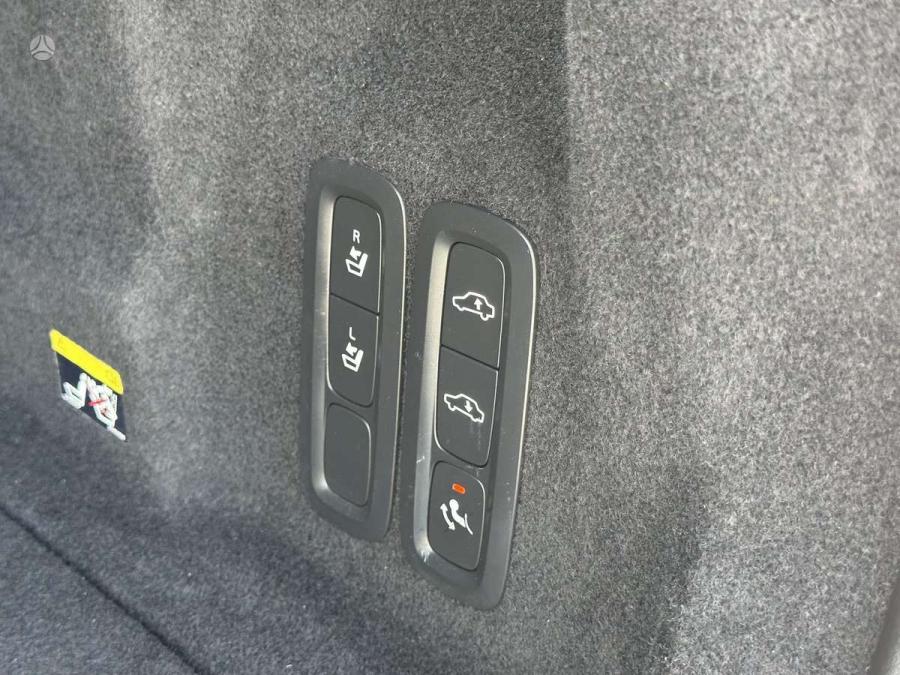 Brūns Volvo XC60 2017 Kauņa, ar dzinēja tilpumu 1.97 L un nobraukumu 299 tūkst. km par 18950 €, foto 28 vietnē AUTOMOTO.COM.LV