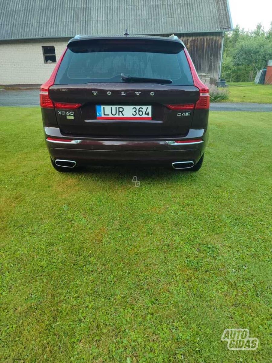 Brown Volvo XC60 2017 in Vilnius, with an engine capacity of 2.00 L and mileage of 360 thousand km for 16500 €, photo 4 on AUTOMOTO.COM.LV