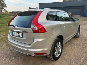 Brown Volvo XC60 2017 in Vilnius, with an engine capacity of 1.97 L and mileage of 81 thousand km for 19499 €, photo 4 on AUTOMOTO.COM.LV