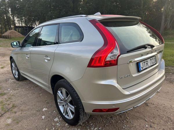 Brūns Volvo XC60 2017 Viļņa, ar dzinēja tilpumu 1.97 L un nobraukumu 81 tūkst. km par 19499 €, foto 5 vietnē AUTOMOTO.COM.LV