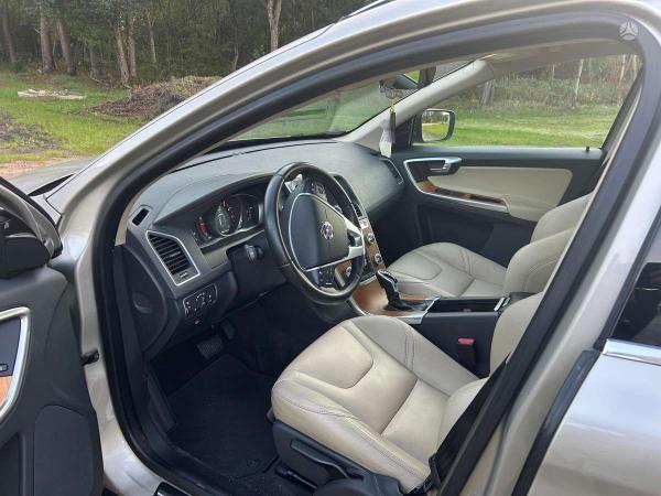 Brūns Volvo XC60 2017 Viļņa, ar dzinēja tilpumu 1.97 L un nobraukumu 81 tūkst. km par 19499 €, foto 6 vietnē AUTOMOTO.COM.LV