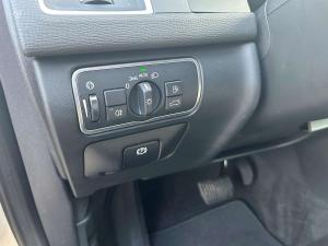 Brown Volvo XC60 2017 in Vilnius, with an engine capacity of 1.97 L and mileage of 81 thousand km for 19499 €, photo 10 on AUTOMOTO.COM.LV