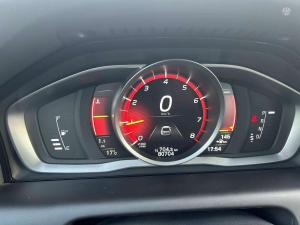 Brown Volvo XC60 2017 in Vilnius, with an engine capacity of 1.97 L and mileage of 81 thousand km for 19499 €, photo 12 on AUTOMOTO.COM.LV