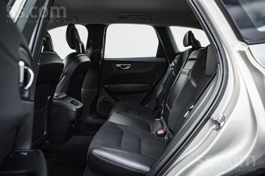 Brūns Volvo XC60 2018 Rīga, ar dzinēja tilpumu 2.00 L un nobraukumu 0 tūkst. km par 19950 €, foto 12 vietnē AUTOMOTO.COM.LV