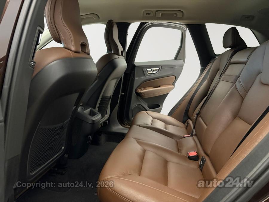 Brown Volvo XC60 2018 in Tallinn, with an engine capacity of 2.00 L and mileage of 205 thousand km for 25900 €, photo 7 on AUTOMOTO.COM.LV