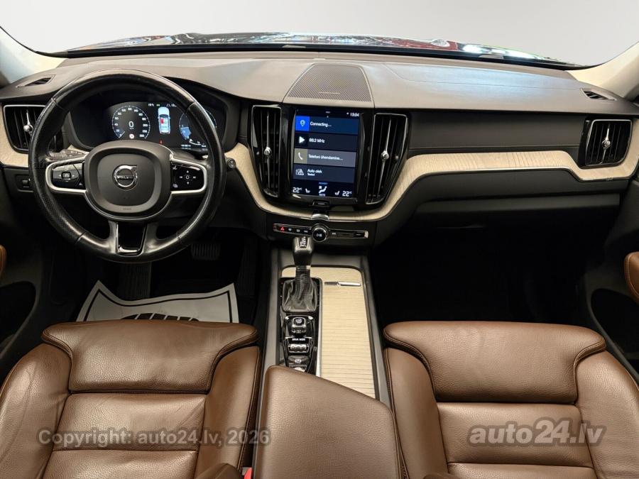 Brown Volvo XC60 2018 in Tallinn, with an engine capacity of 2.00 L and mileage of 205 thousand km for 25900 €, photo 8 on AUTOMOTO.COM.LV